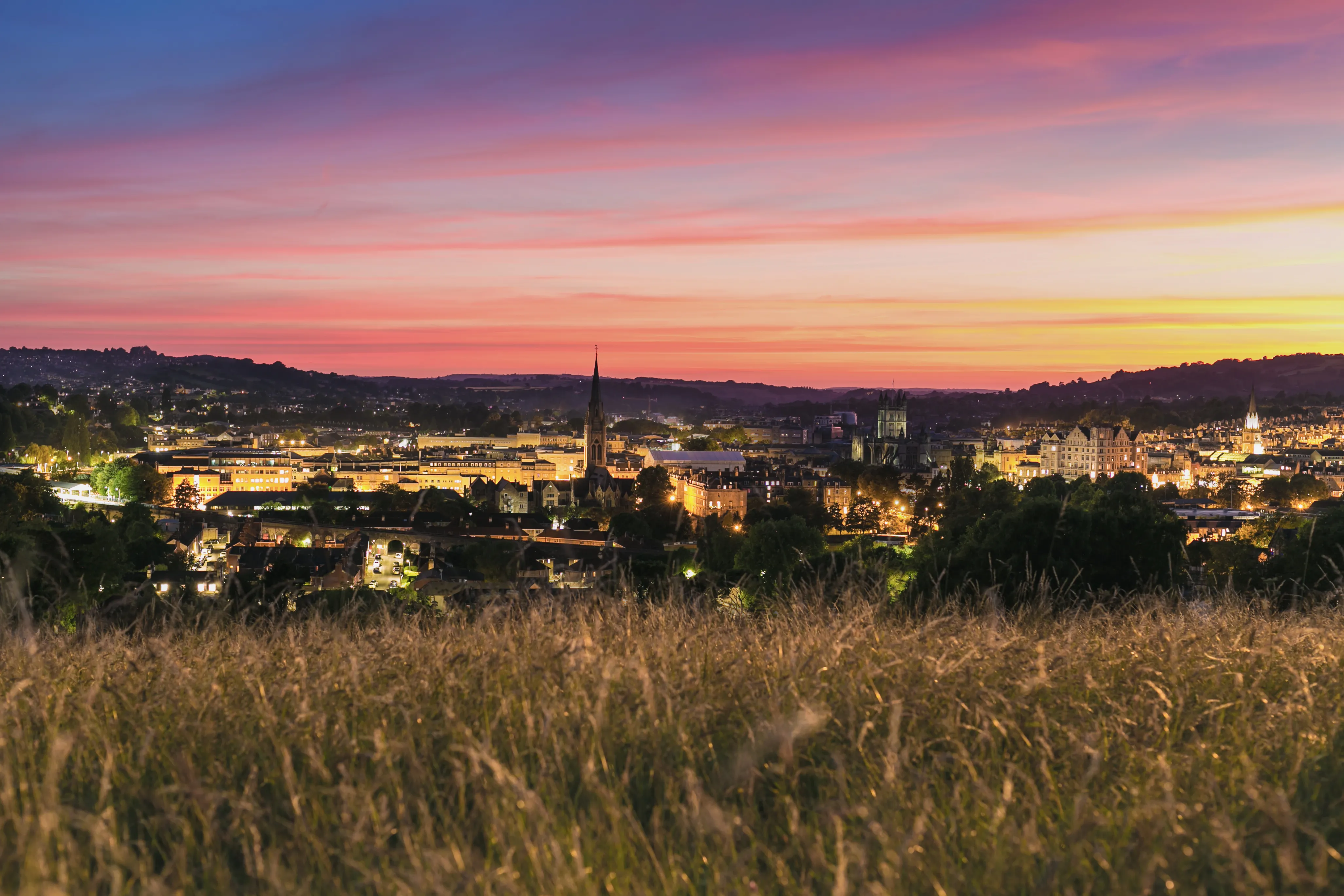 Book a local taxi in Bath | Smarter Local Rides | Veezu